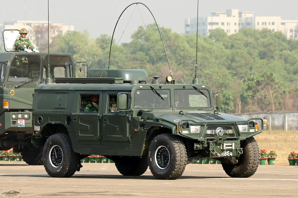 Gabon'un Çinli zırhlı araçları göründü | DefenceTurk