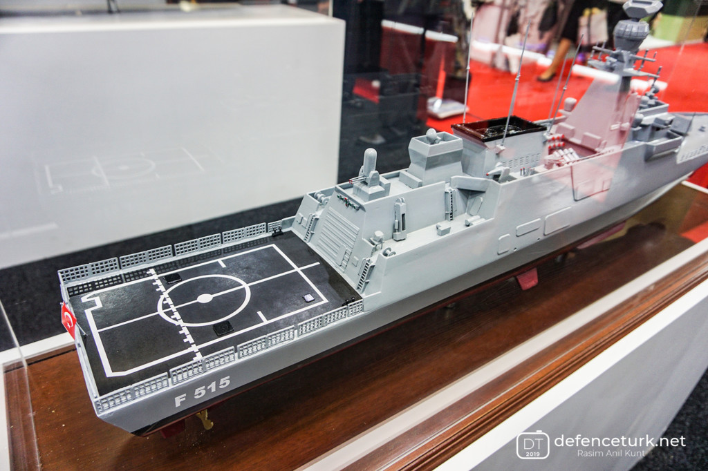 Millî fırkateyn TCG İSTANBUL denize kavuşuyor | DefenceTurk