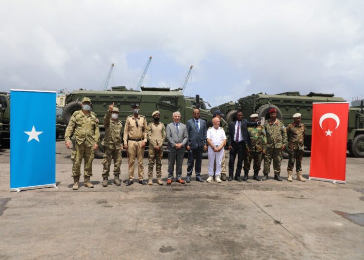 Türkiye'den Somali Ordusuna 8 Kirpi I ile 14 AKTAN araç hibesi ...