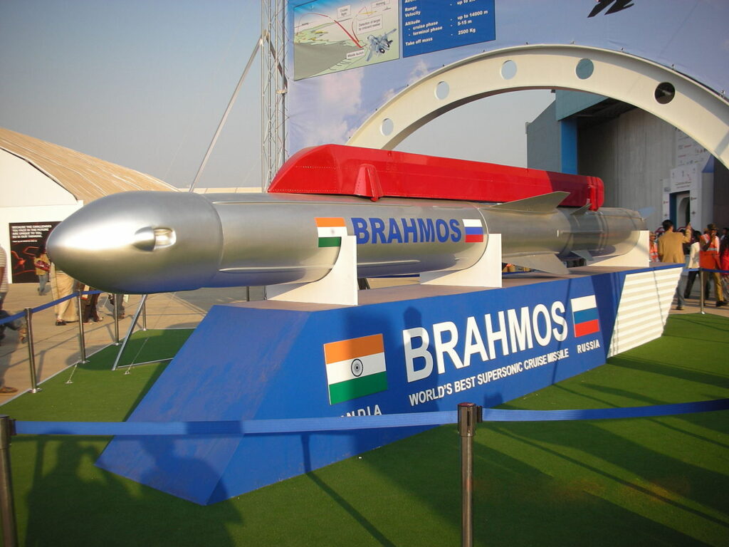 Yeni nesil BrahMos füzesinin denemeleri başlıyor | DefenceTurk