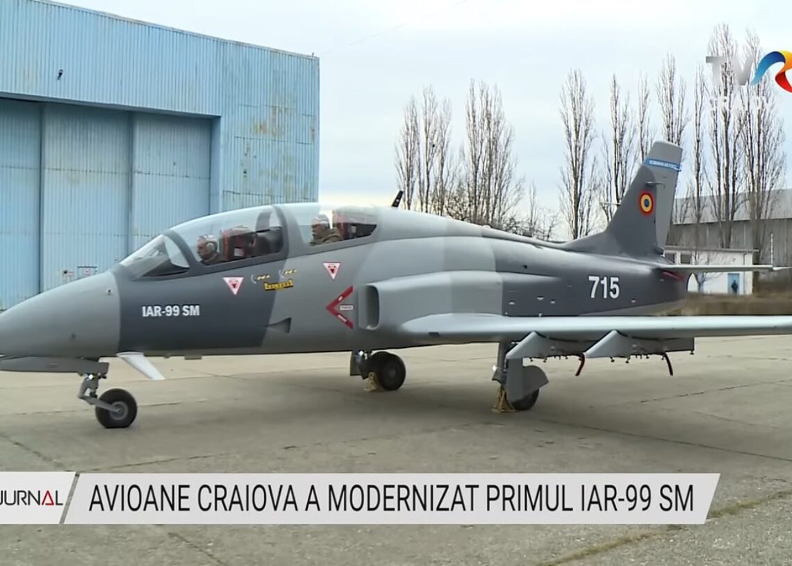 Romanya'nın yeni IAR 99 SM eğitim uçağı fabrikadan çıktı | DefenceTurk