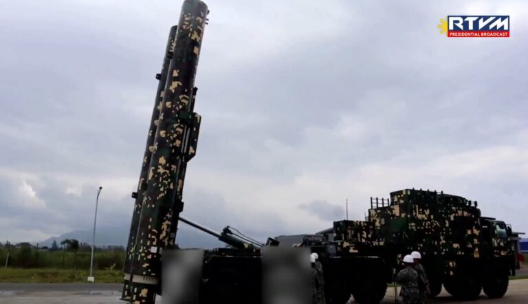 Filipinler'den BrahMos hamlesi | DefenceTurk